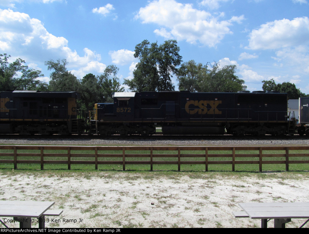 CSX 8572